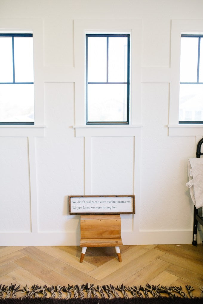 DIY Black Window Casing With Spray Paint – JaxnBlvd